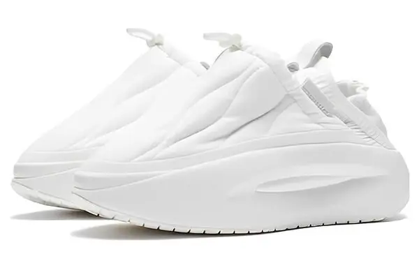 LI-NING Yunyou Fluffy Sneakers