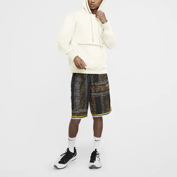 Nike Standard Issue Pullover Hoodie