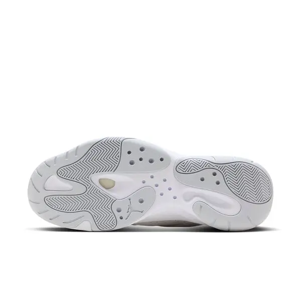 JORDAN Air Cmft Low "knicks" Sneakers - White Orange