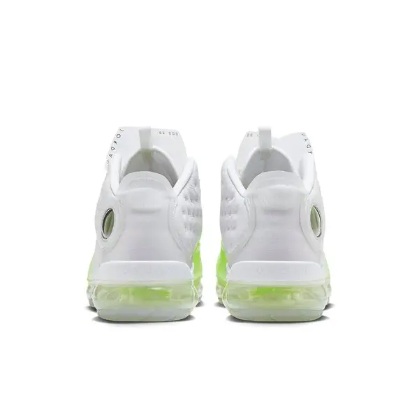 JORDAN Reign Sneakers - White/volt
