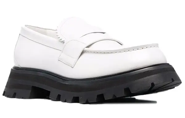 Alexander McQueen Wander Loafer Shoes - White/black