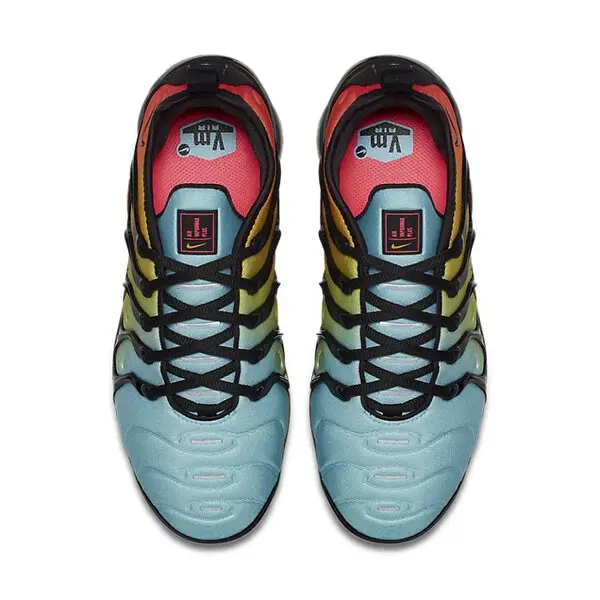 Nike Vapormax Plus "tropical Sunset" Sneakers - Multi-color