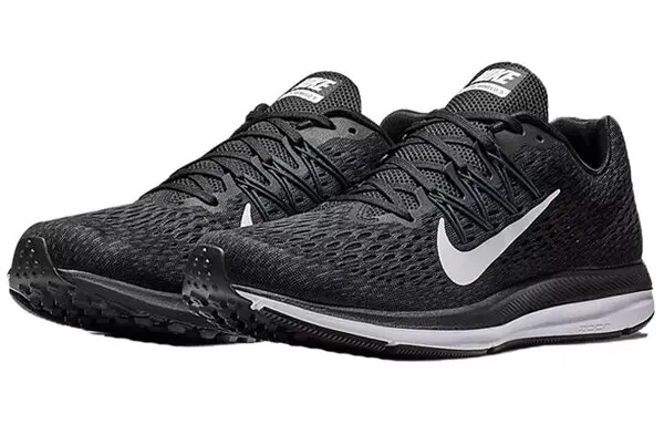 Nike Zoom Winflo 5 Sneakers - Black