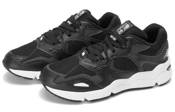 NEW BALANCE 426 Series Retro Low Top Sneakers - Black