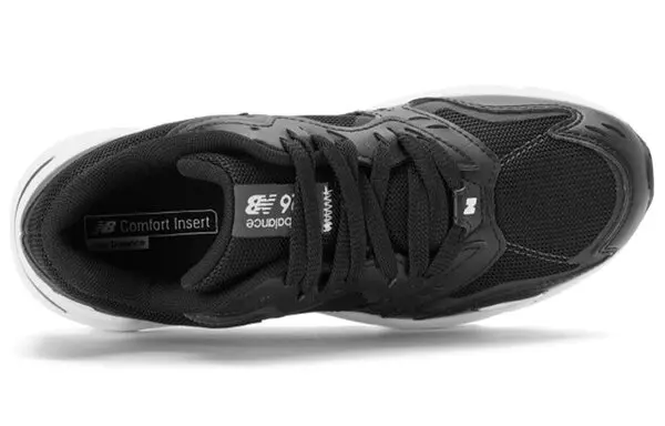 NEW BALANCE 426 Series Retro Low Top Sneakers - Black