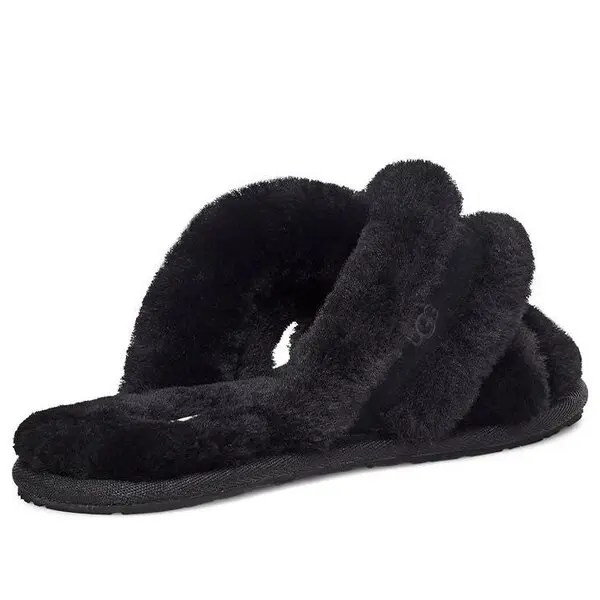 UGG Scuffita Slip-on Slipper - Black