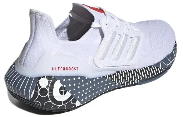 Adidas Ultraboost 22 "patchwork Graphic" Sneakers - White