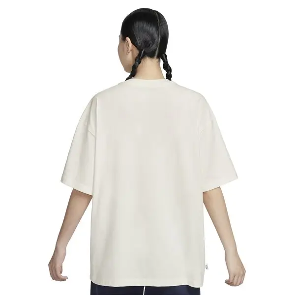 Nike Graphic Oversized T-shirt Asia Sizing