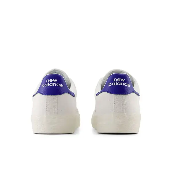 NEW BALANCE 100 Sneakers - White/purple