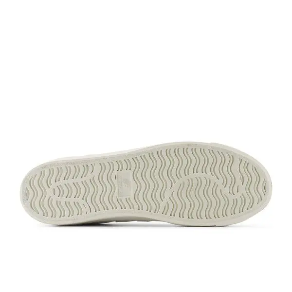 NEW BALANCE 100 Sneakers - White/purple