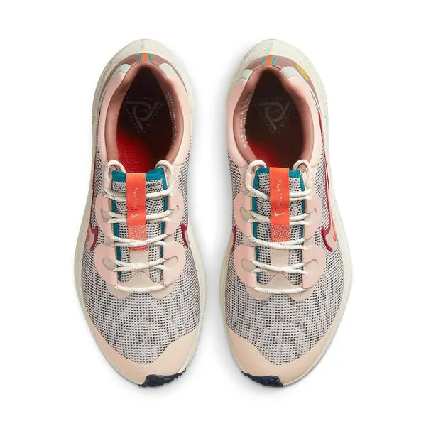 Nike Zoom Winflo 8 Shield Low Top Sneakers - White