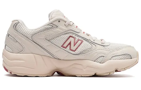 NEW BALANCE 452 Beige Sneakers