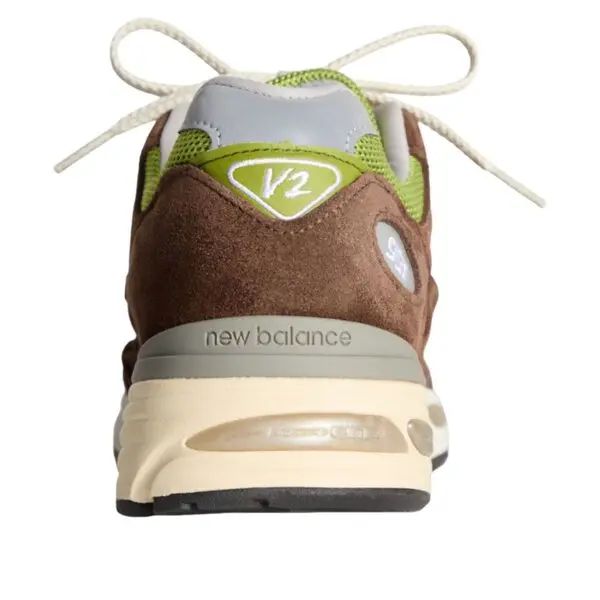 NEW BALANCE X Daniëlle Cathari X Kith 991v2 Miuk 'reverse Matcha - Chocolate Brown/pistachio