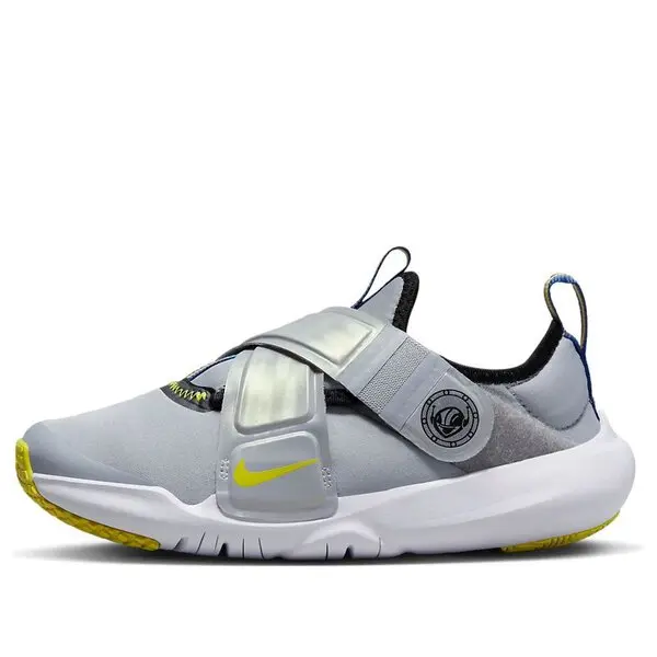 Nike Flex Advance Se Low Top Athletic Sneakers