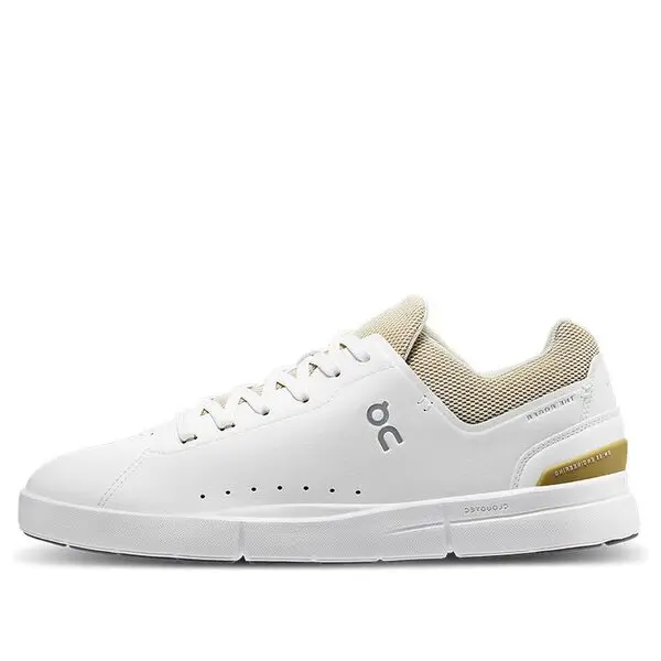 On The Roger Advantage Sneakers - White/bronze