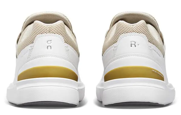 On The Roger Advantage Sneakers - White/bronze