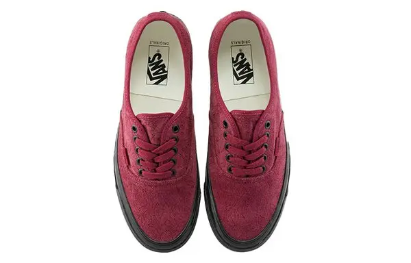 VANS Og Authentic Lx Velvet Embroidered Leopard Pomegranate Sneakers