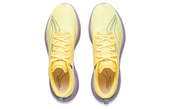 LI-NING Superlight 21 Athletic Sneakers - Yellow/purple