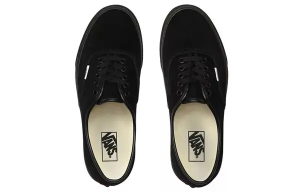VANS Authentic Sneakers - Black
