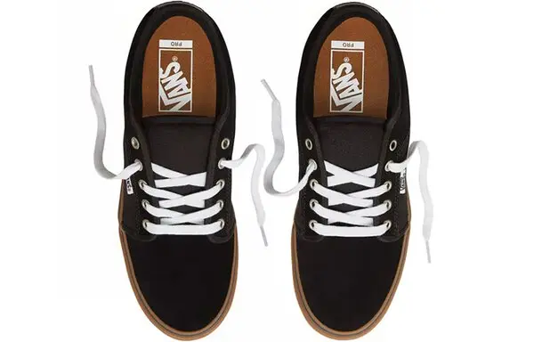 VANS Chukka Low Sneakers - Black