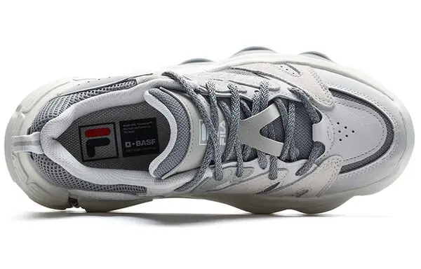 FILA Court Deluxe Low Top Sneakers