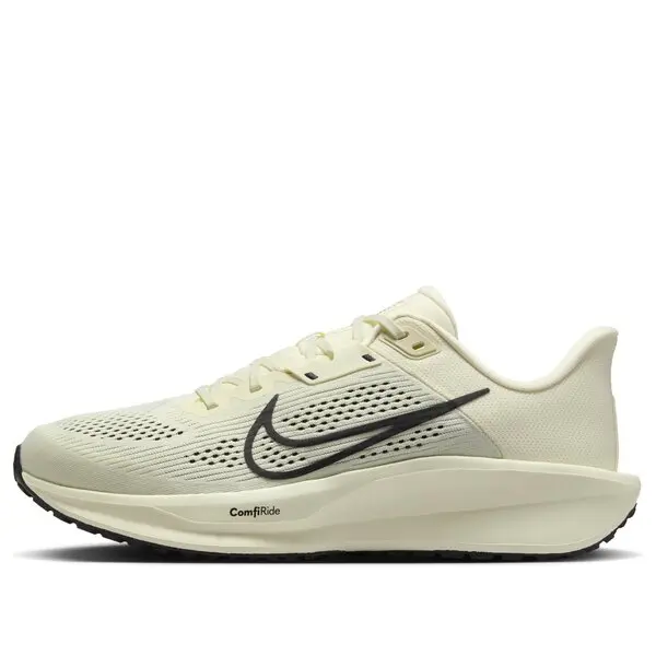 Nike Quest Sneakers - Coconut Milk/sail/black