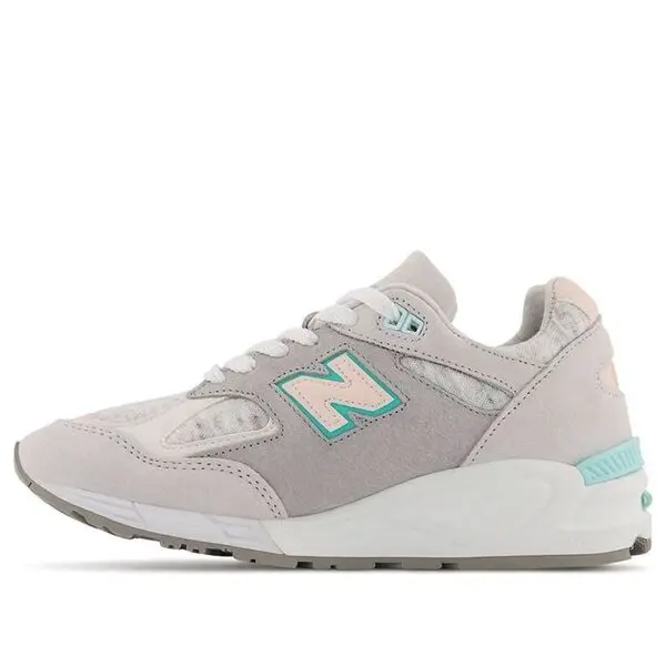 NEW BALANCE 990 V2 Low-top Sneakers - Light Grey