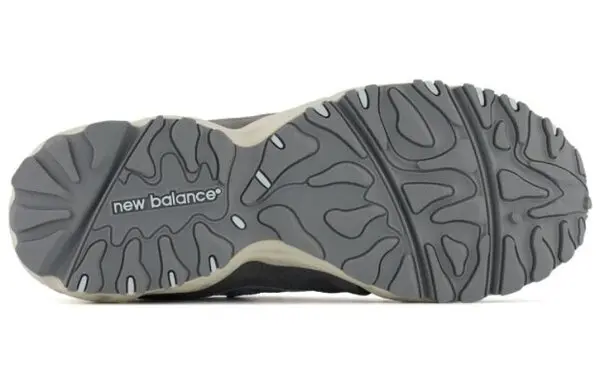 NEW BALANCE 703 Sneakers