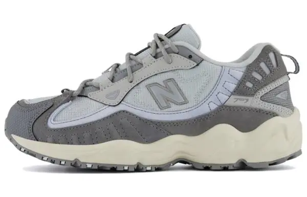 NEW BALANCE 703 Sneakers - Beige/grey