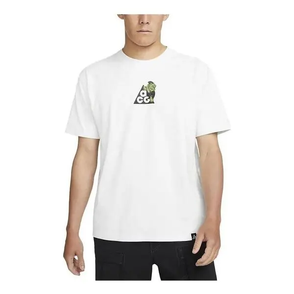 Nike Iceland Map Short Sleeve T-shirt Asia Sizing - Summit White