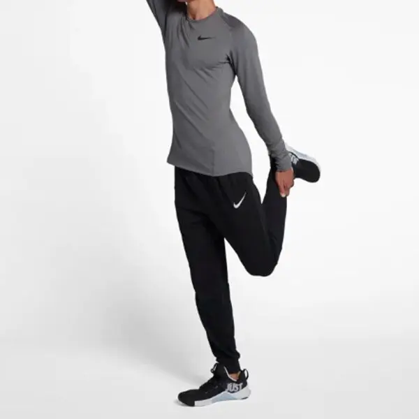 Nike Therma Sports Long Sleeve Shirt