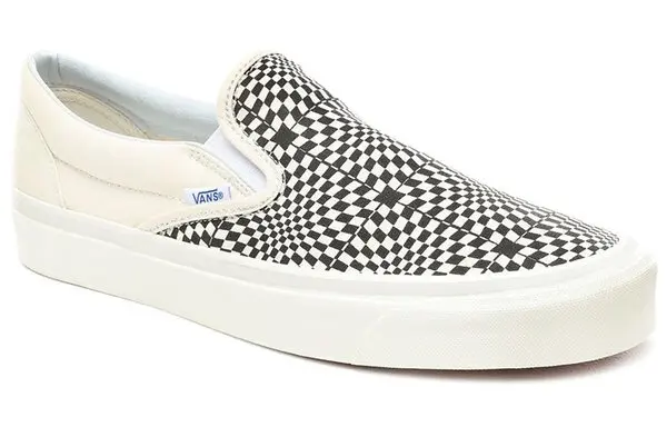VANS Slip-on 98 Dx Checkerboard Sneakers - White/black