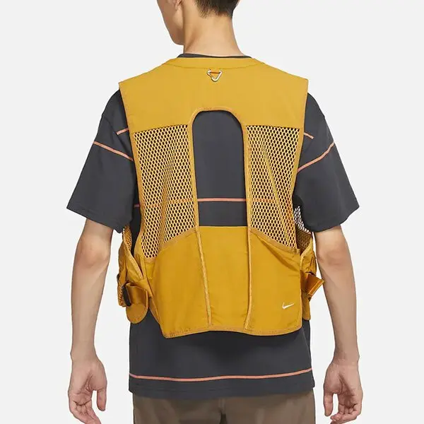 Nike Buttles Vest