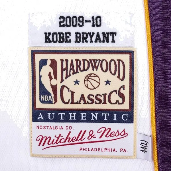 Mitchell & Ness Kobe Bryant Los Angeles Lakers 2009/10 Jersey #24