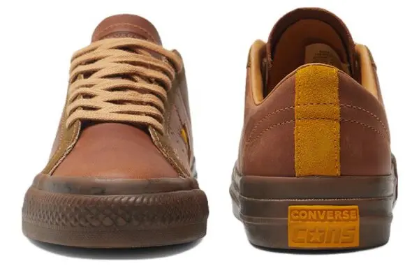CONVERSE One Star Pro Low Sneakers - Tan