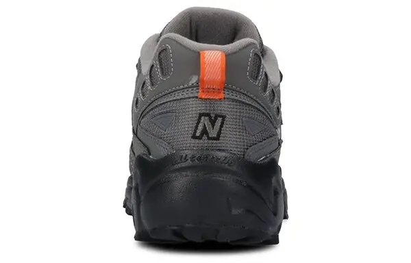 NEW BALANCE 703 Low Top Sneakers - Grey