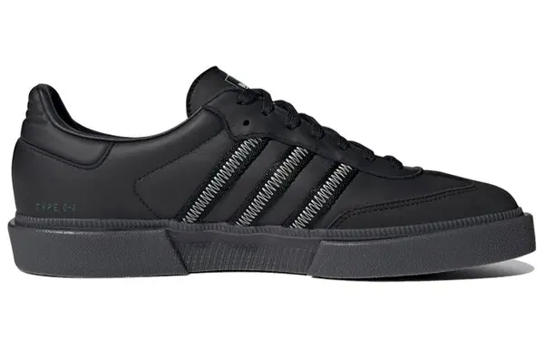 Adidas Oamc X Type O-8 'triple Sneakers - Black