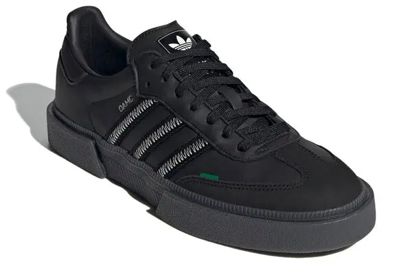 Adidas Oamc X Type O-8 'triple Sneakers - Black