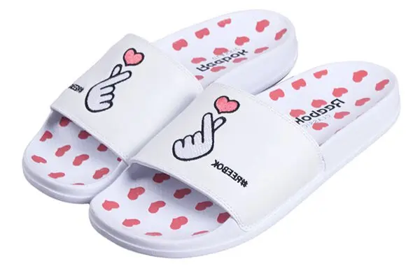 REEBOK Classic Love Slides