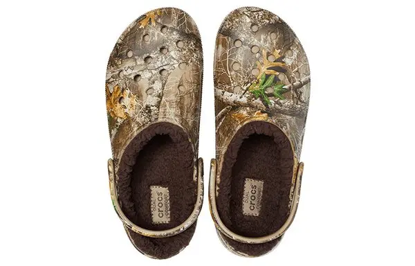 CROCS Classic Lined Real Tree Edge Clog
