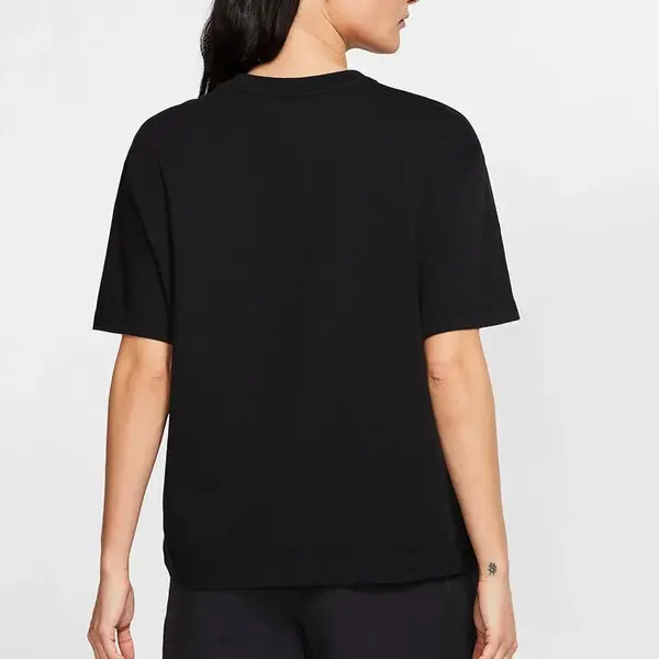 Nike Essentials Logo T-shirt - Black
