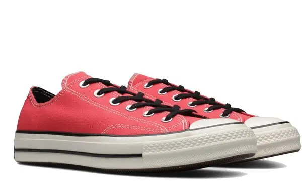 CONVERSE Chuck 70 Low Top Sneakers - Red