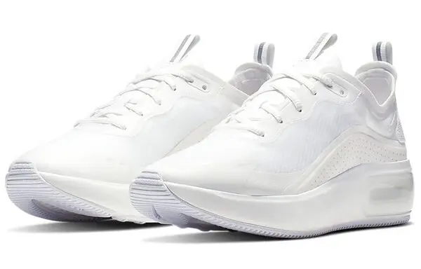 Nike Max Dia Se Athletic Sneakers - White