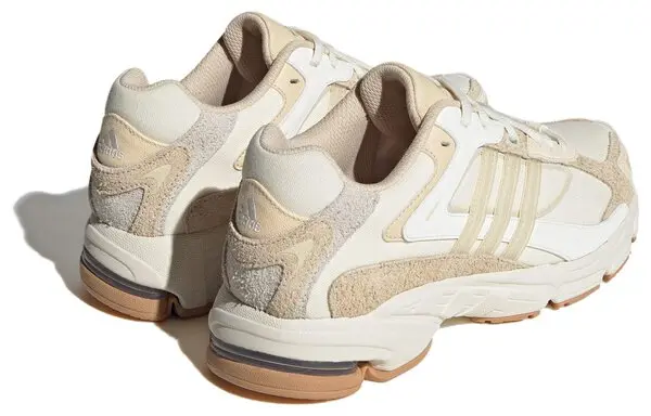 Adidas Response Cl Sneakers - Owhite/sanstr/gum