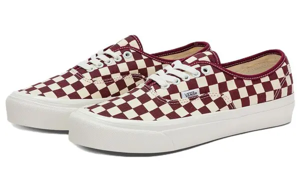 VANS Style 44 Checked Low Top Sneakers - White/red