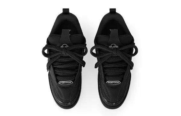 LOUIS VUITTON Skate Sneakers - Black/white