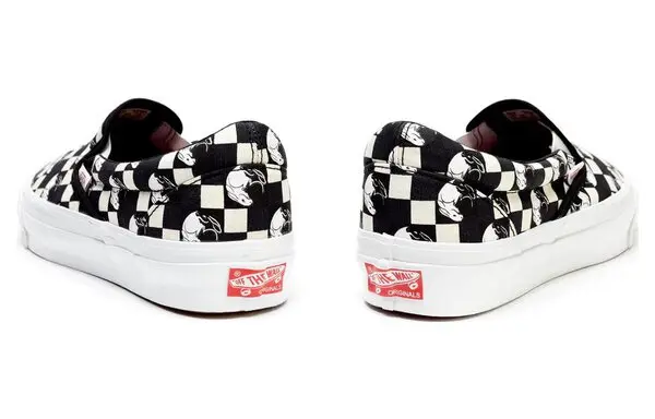 VANS Og Classic Slip-on Sneakers - Black/white