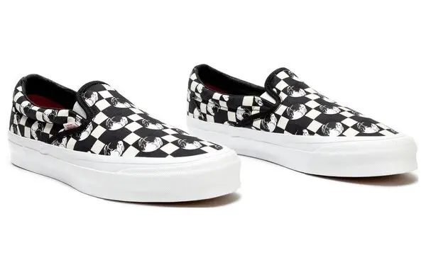 VANS Og Classic Slip-on Sneakers - Black/white