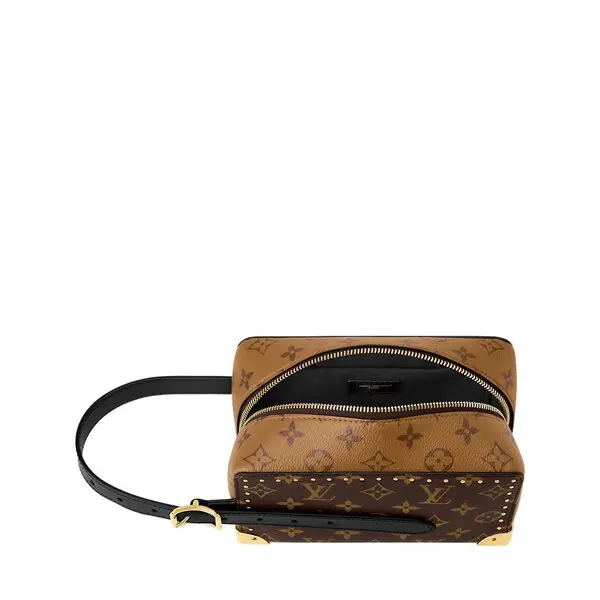LOUIS VUITTON 26 Locker Dopp Kit