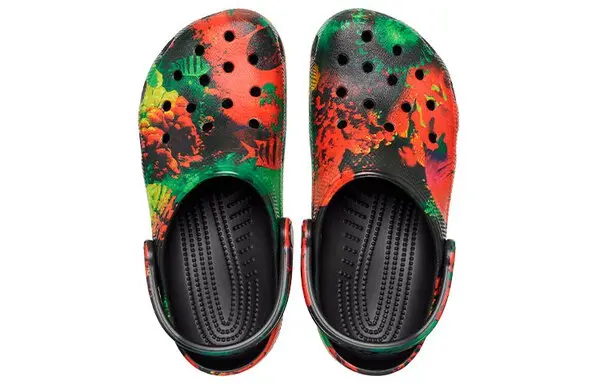 CROCS Classic Clog Sandals - Black